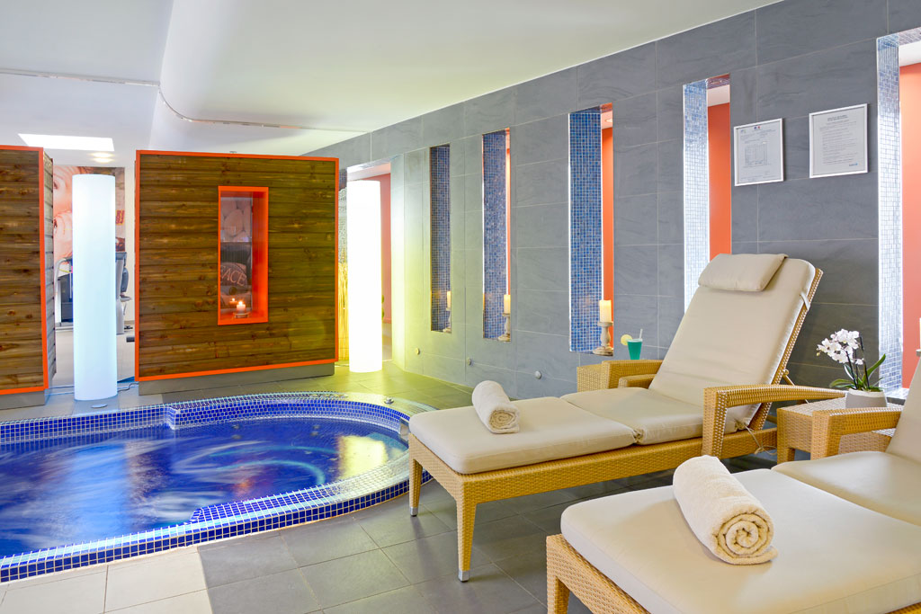 Radisson Blu Hôtel - Balnéo / Spa / Sauna / Hammam à Blagnac - Guide ...