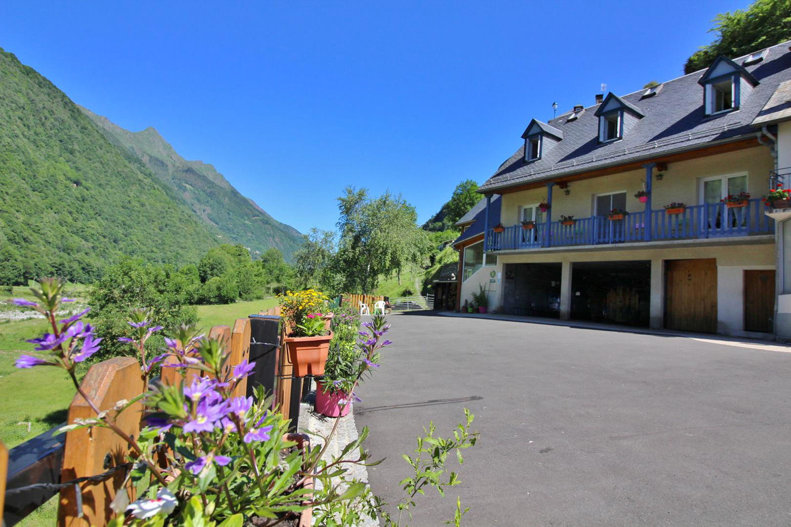 Gîtes de France Hautes Pyrénées - Bed and breakfast in Tarbes - Guide ...