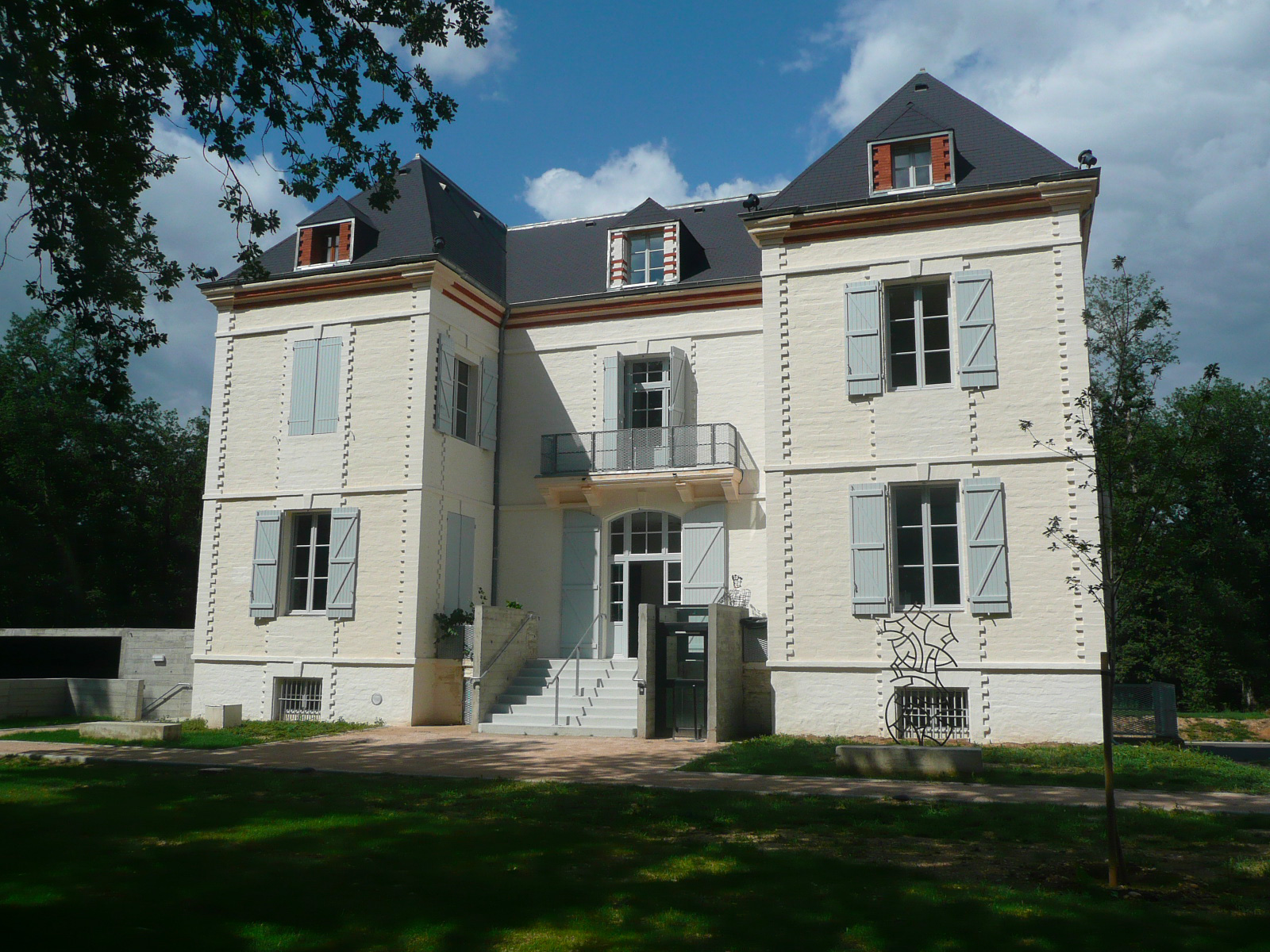 The House of Wines and Tourism of Fronton - Tourist Offices in Fronton ...